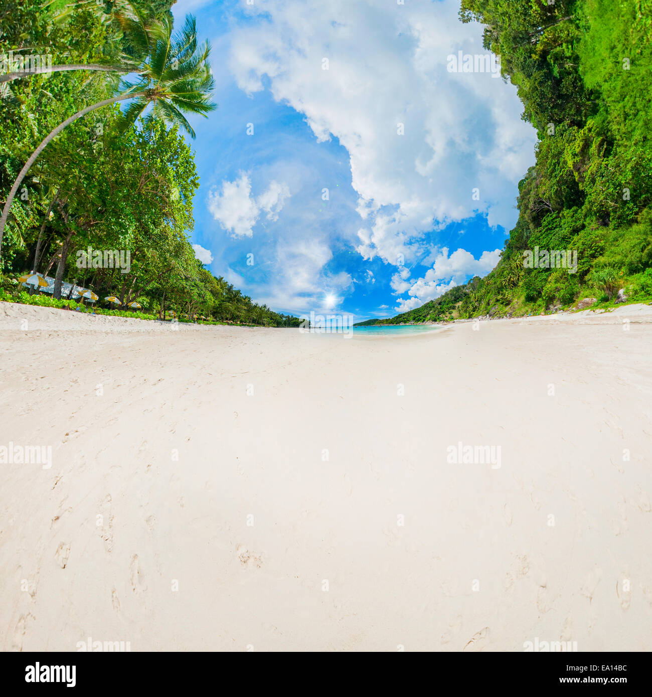 Sunny panorama exotic lagoon beach hi-res stock photography and images ...