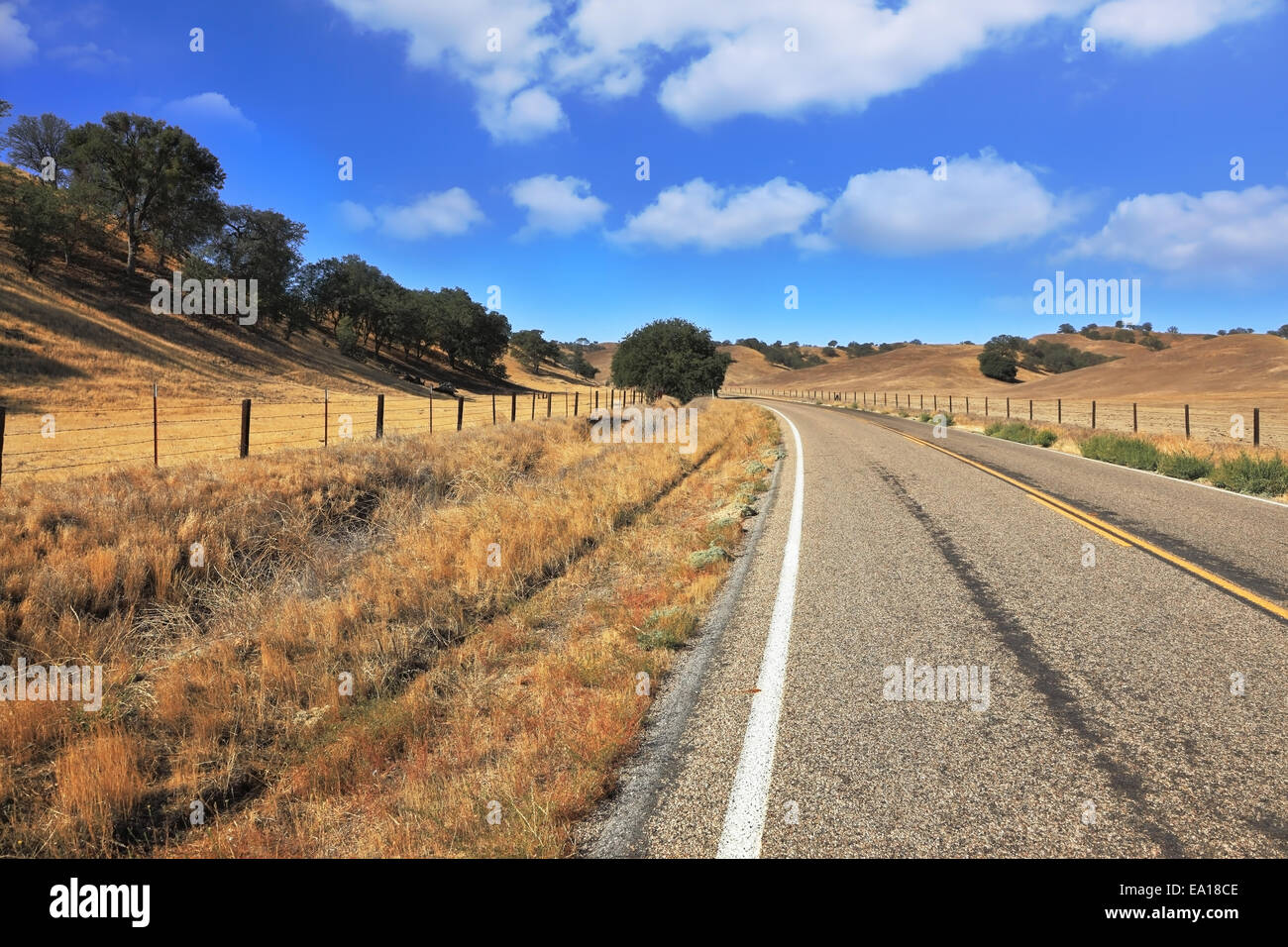 A highway fenced fence Stock Photo - Alamy