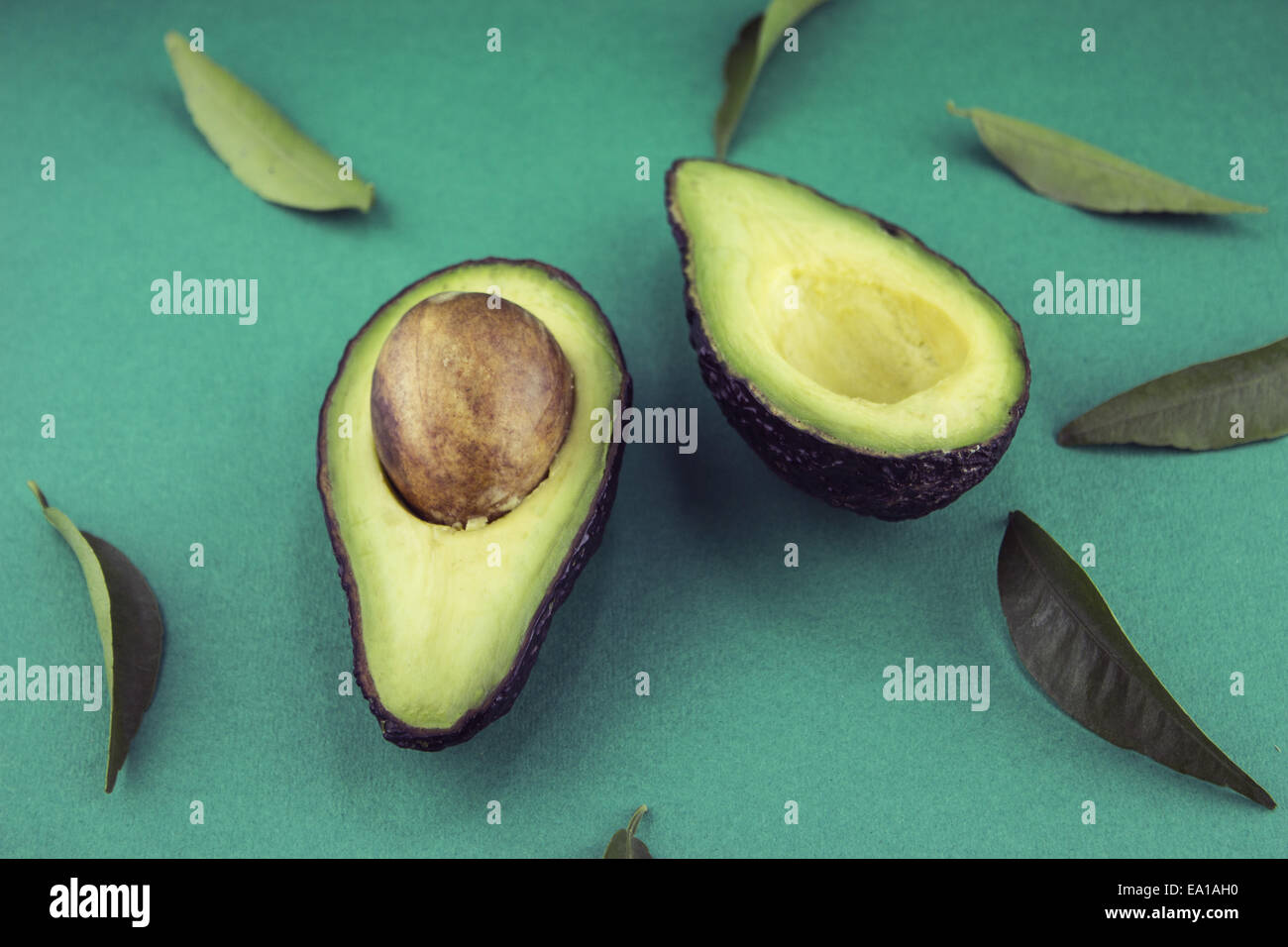 Black avocados hi-res stock photography and images - Alamy