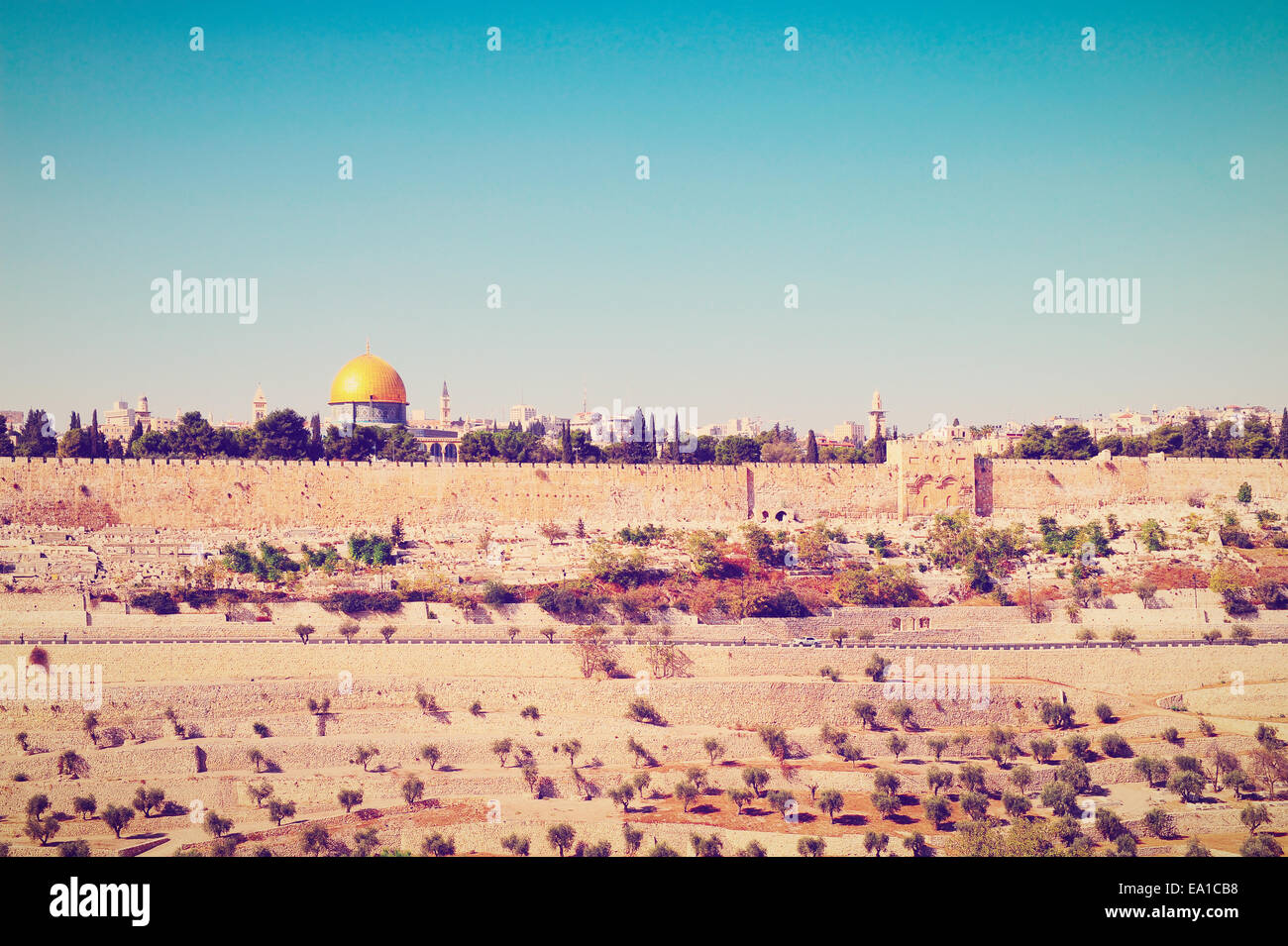 Muslim cemetery jerusalem hi-res stock photography and images - Alamy