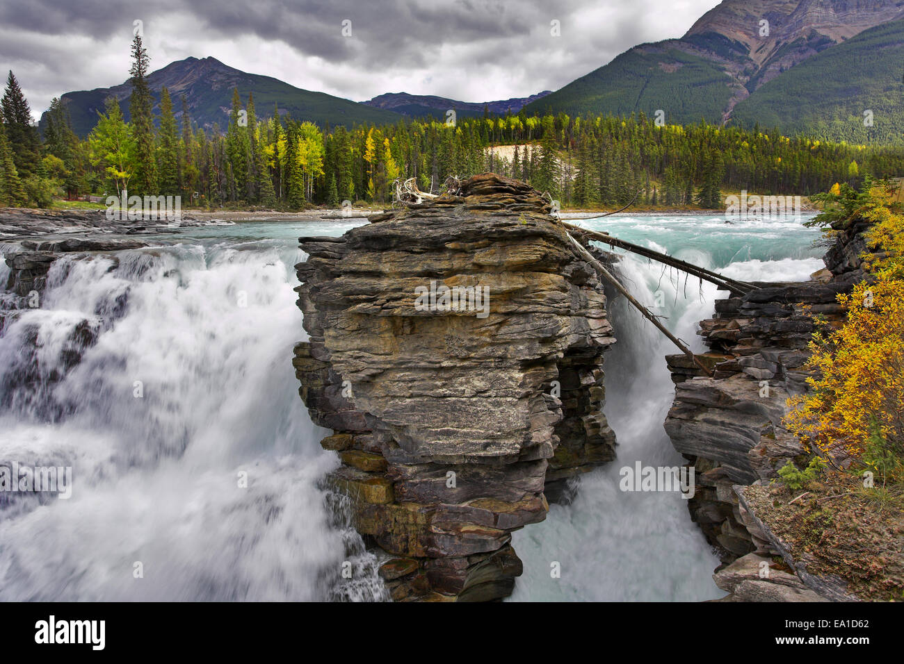 Beautiful streams hi-res stock photography and images - Alamy