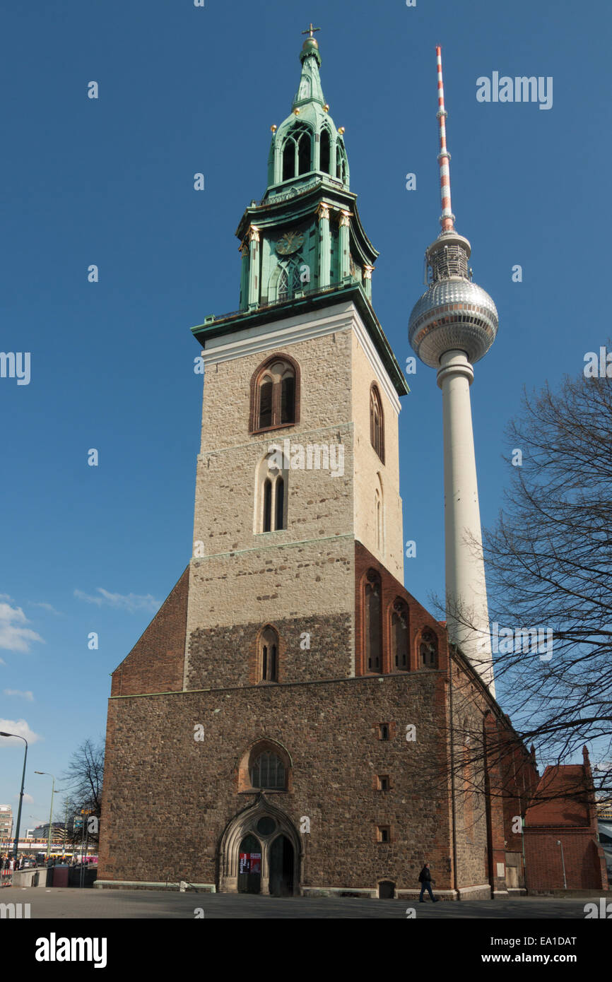 St mary's church protestant hi-res stock photography and images - Alamy