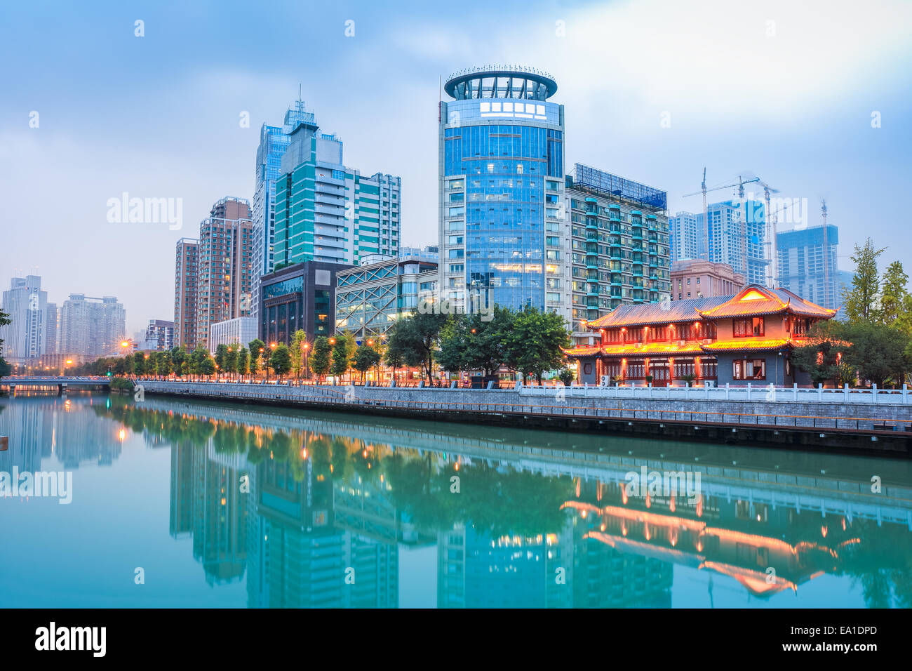 Chengdu sightseeing hi-res stock photography and images - Alamy