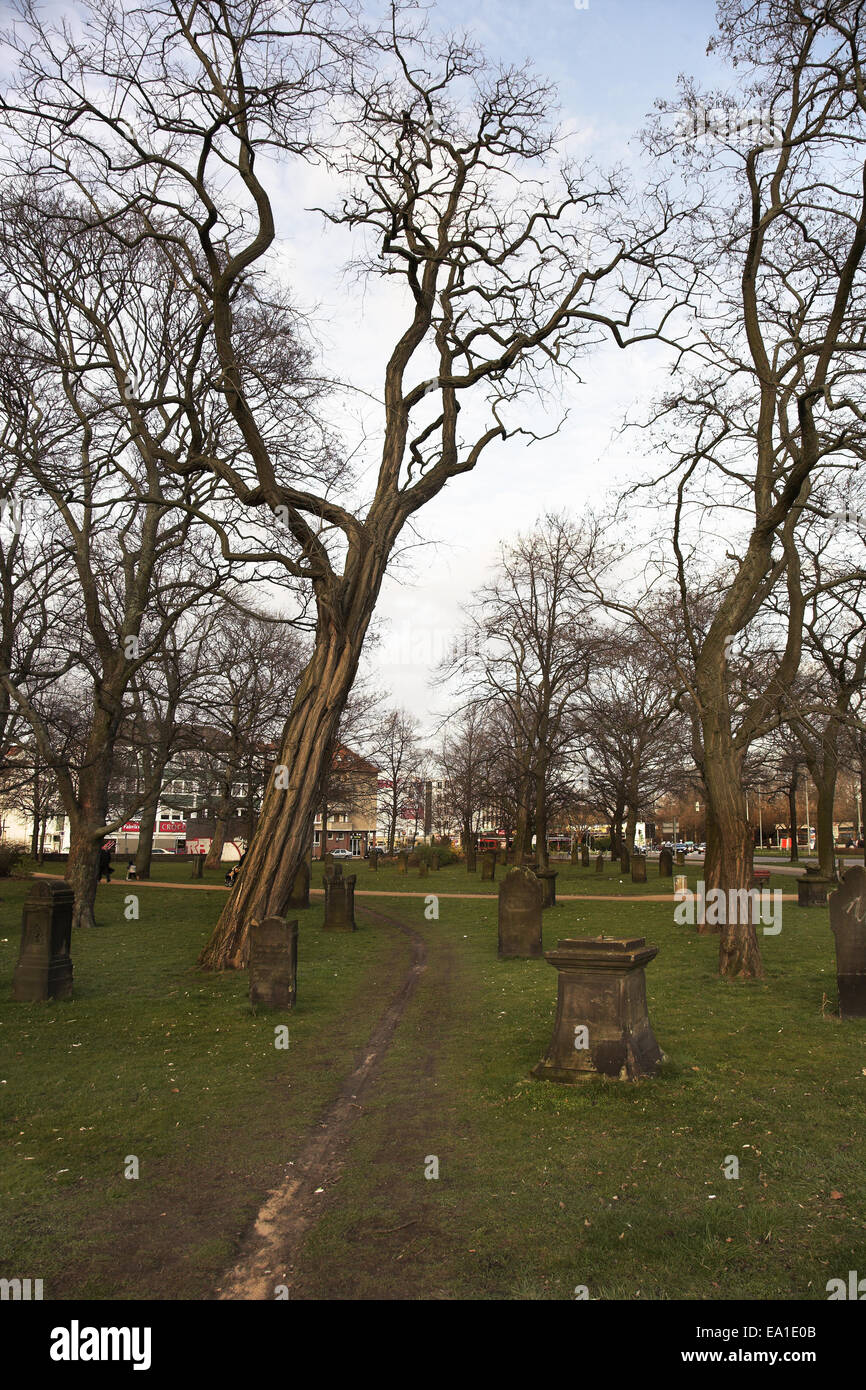 Medieval cemetery hi-res stock photography and images - Alamy