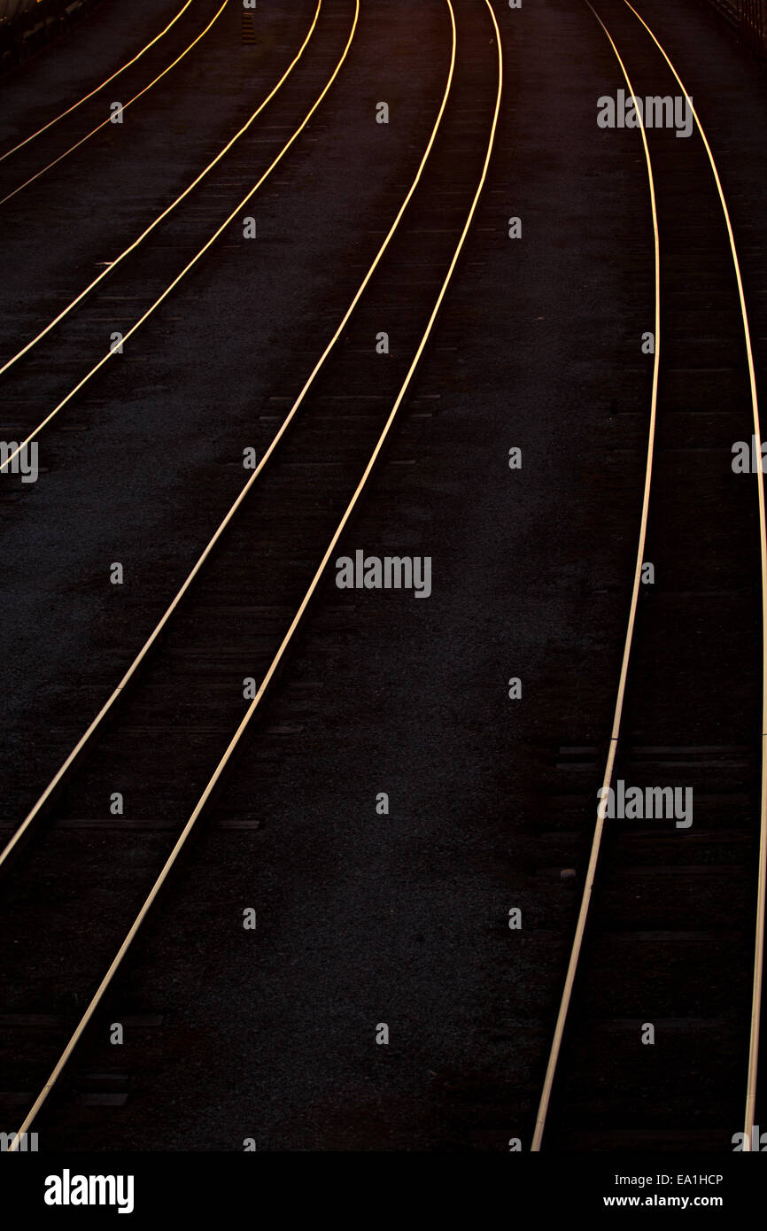 Railroad tracks sunrise hi-res stock photography and images - Alamy