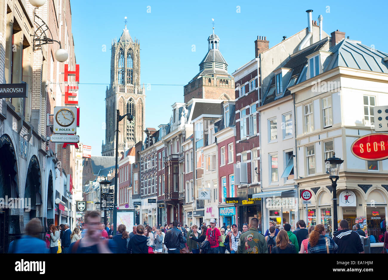 Cathedral church town centre crowd hi-res stock photography and images ...
