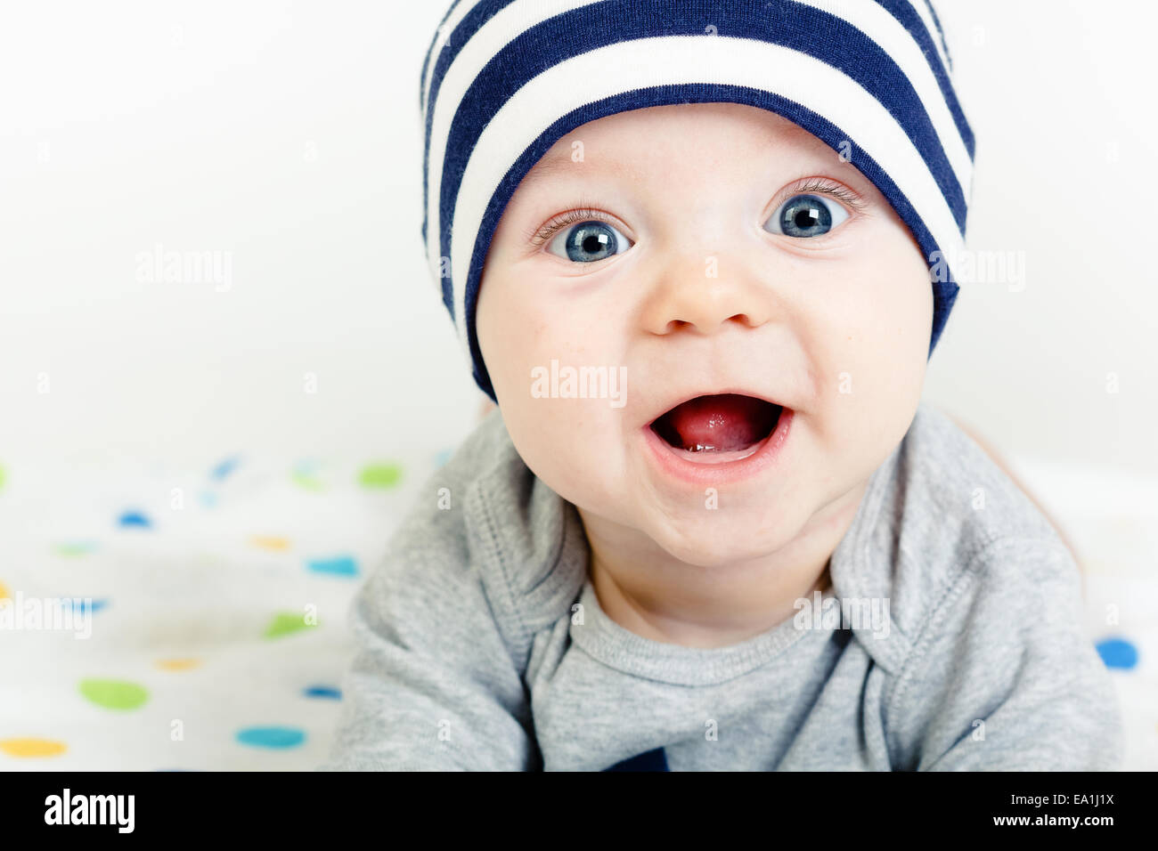 Human toddler hi-res stock photography and images - Alamy