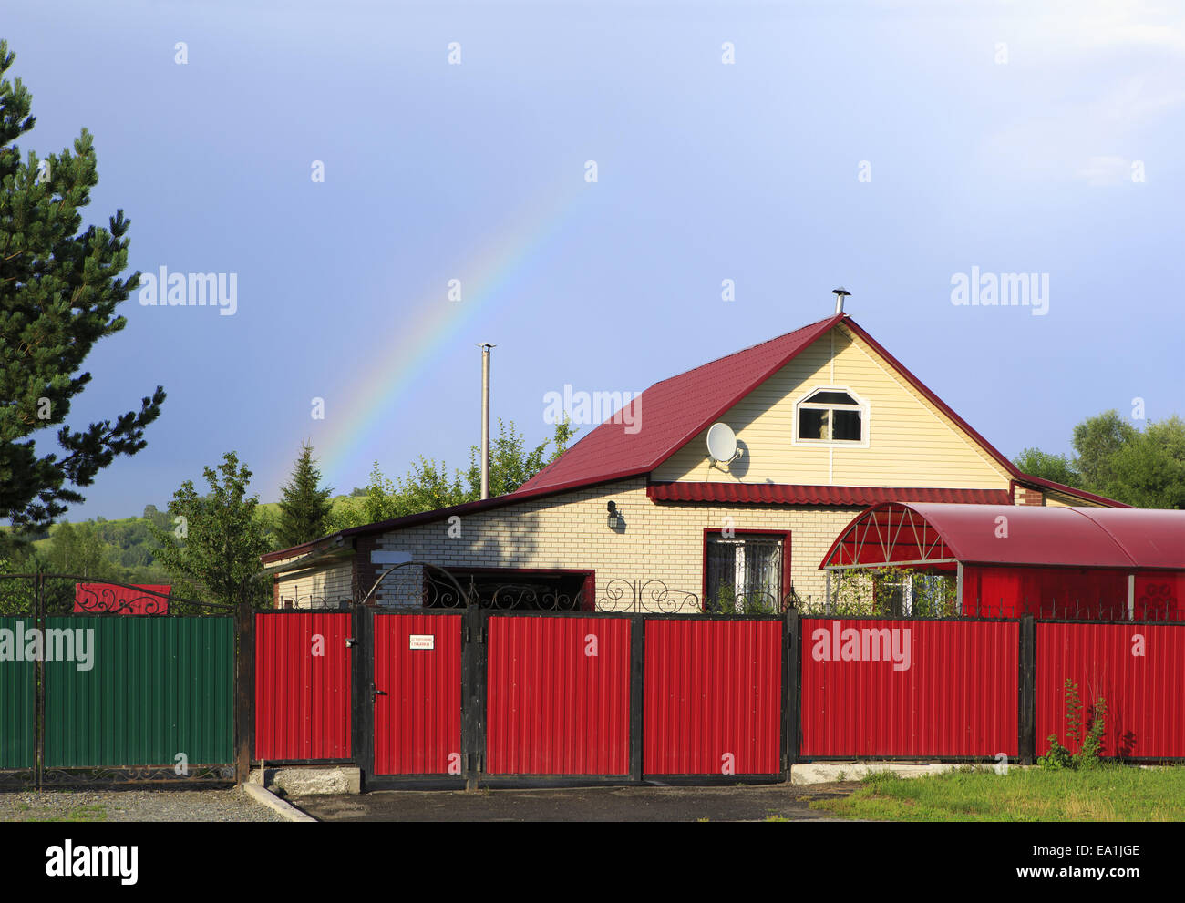 Rainbow over house hi-res stock photography and images - Alamy