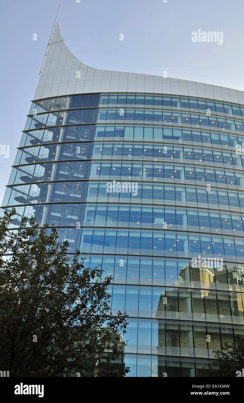 The blade reading skyscraper hi-res stock photography and images - Alamy