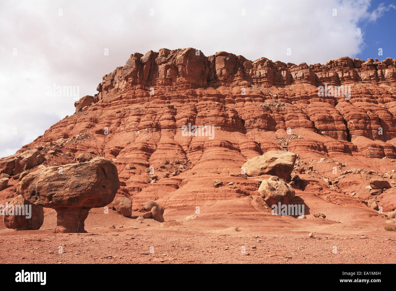The table mountain from red sandstone Stock Photo - Alamy