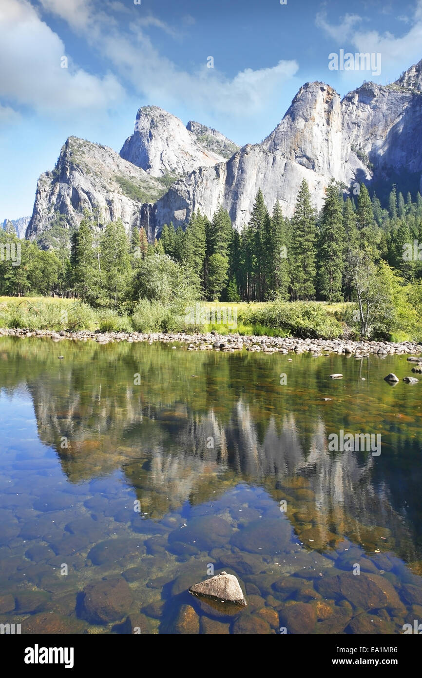Scenic valley hi-res stock photography and images - Alamy