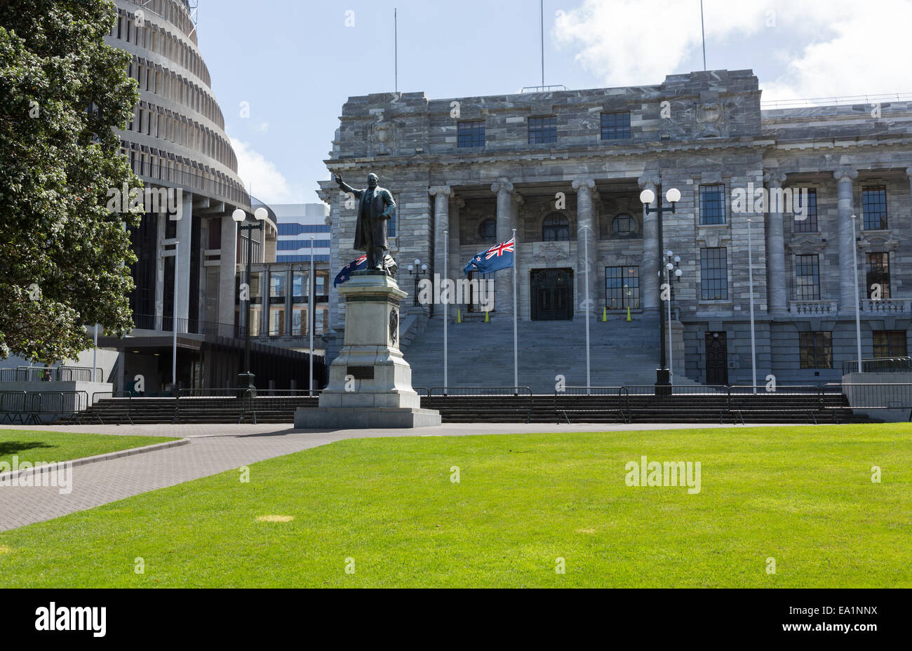 Wellington Parliament buildings NZ Stock Photo - Alamy