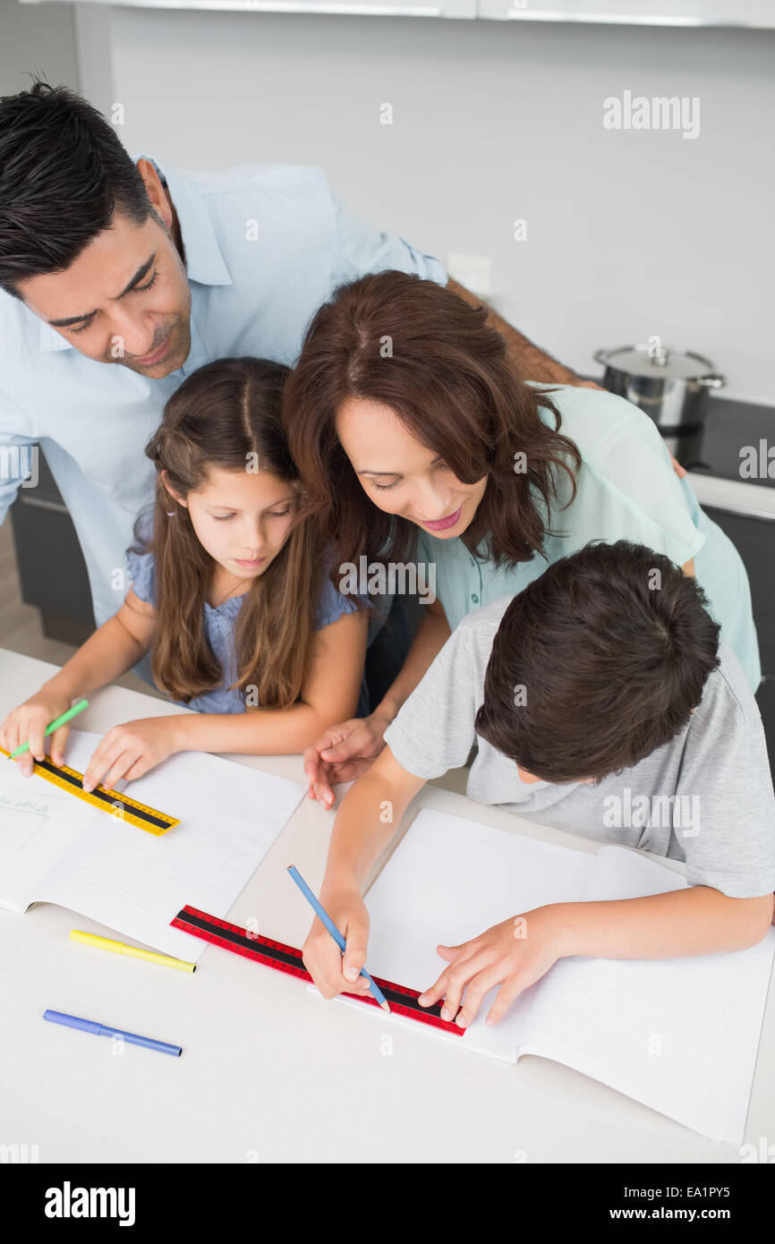 Kids helping parents hi-res stock photography and images - Alamy