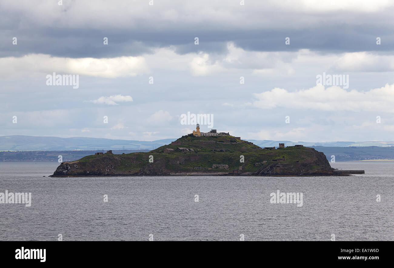 The island Inchkeith in the Firth of Forth Stock Photo - Alamy