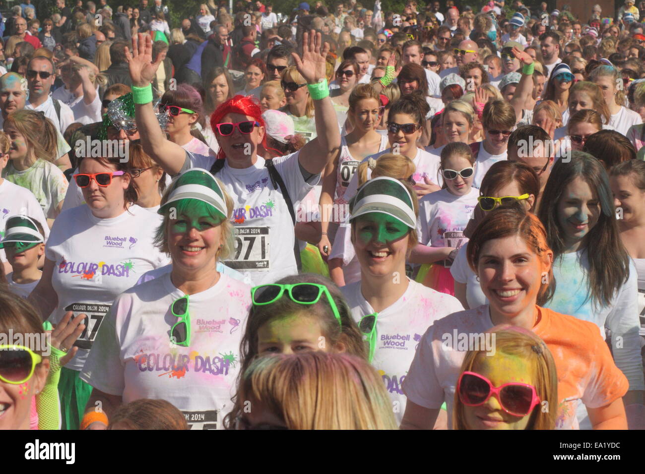 Louis’ sisters Lottie (15), Daisy (10), and Phoebe Tomlinson, (10 ...