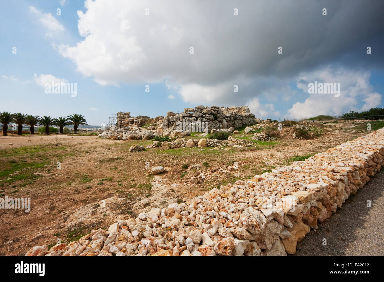 Outer Wall Made Of Rough Coralline Limestone Of The Ggantija Temples ...
