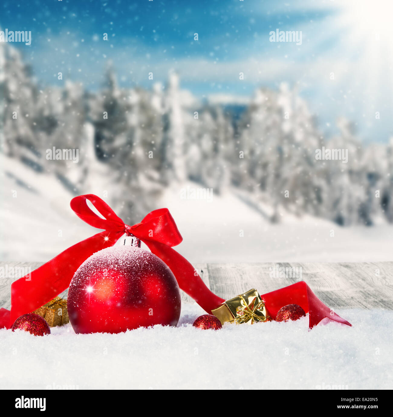 Snowy christmas hi-res stock photography and images - Alamy