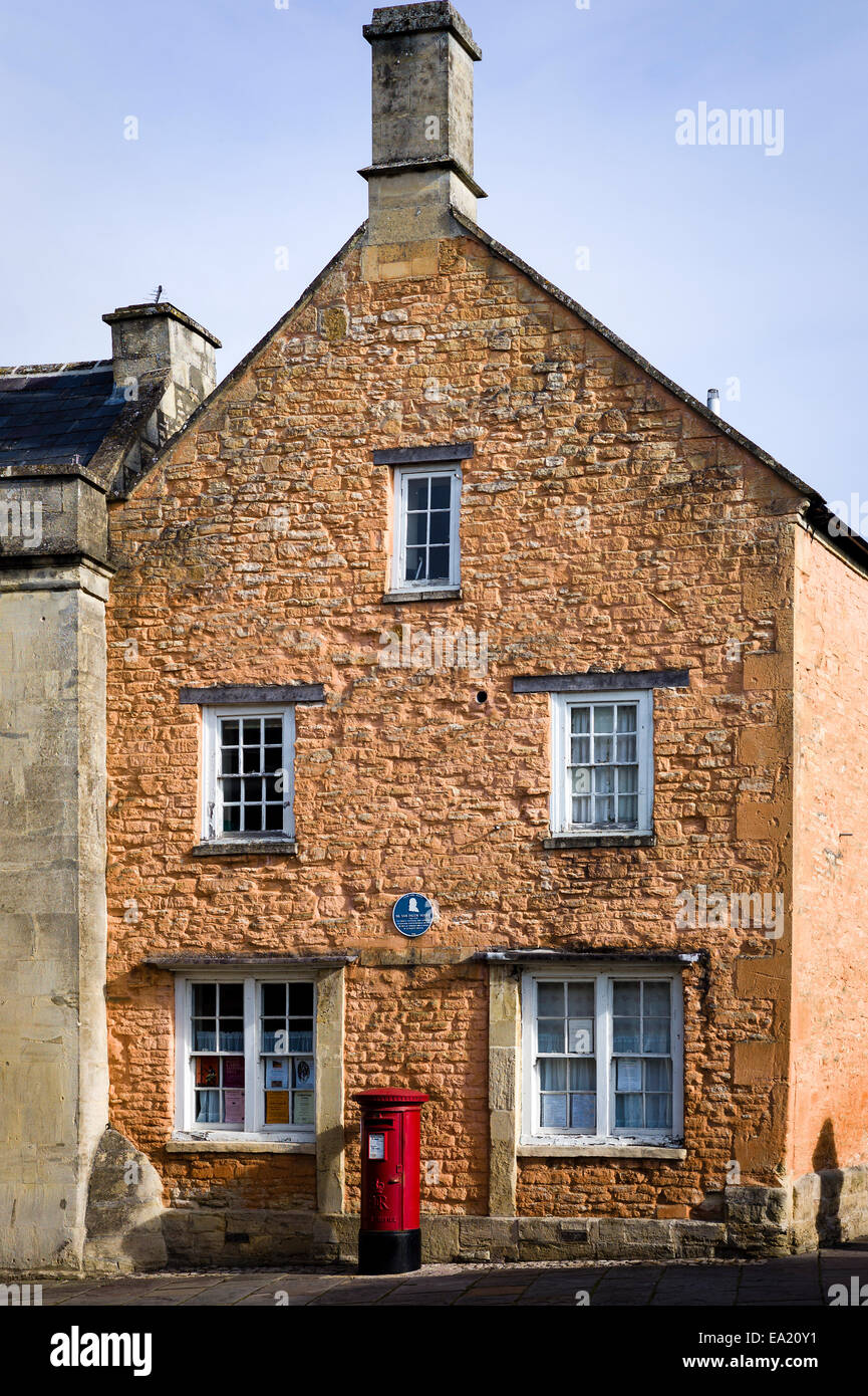 Ochre painted house hi-res stock photography and images - Alamy