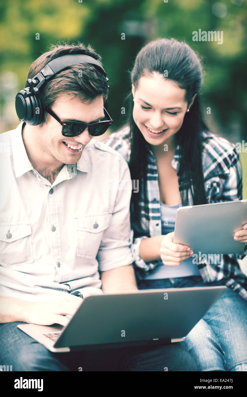 students or teenagers with laptop computers Stock Photo - Alamy