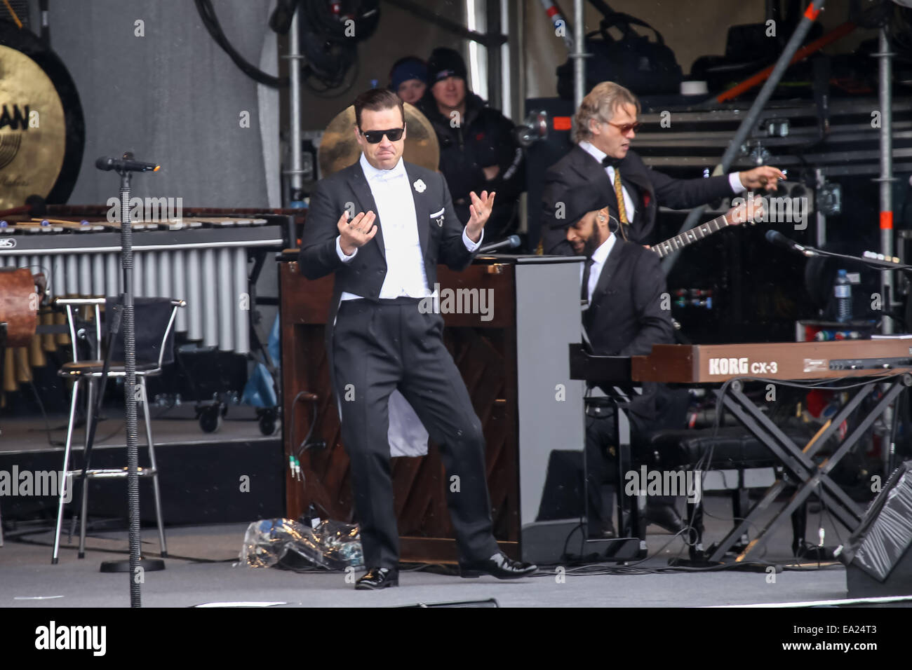 Robbie Williams performing live on stage during the 'Top Of The ...