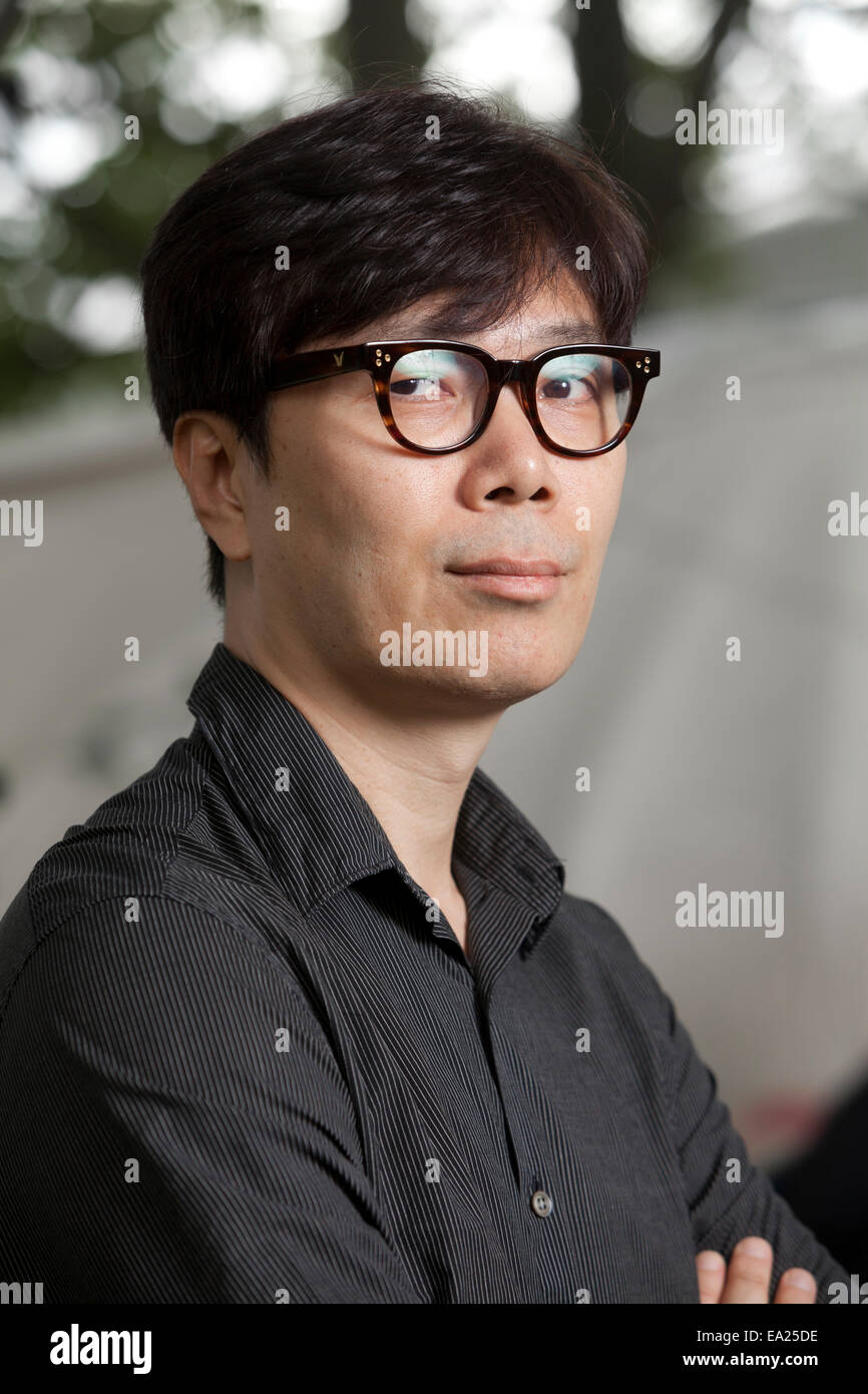 Korean writer hi-res stock photography and images - Alamy