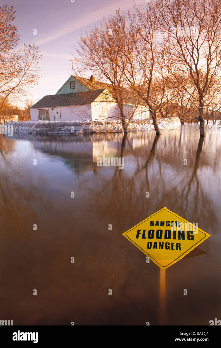 Agriculture - Spring flooding from the Red River, flooding sign ...