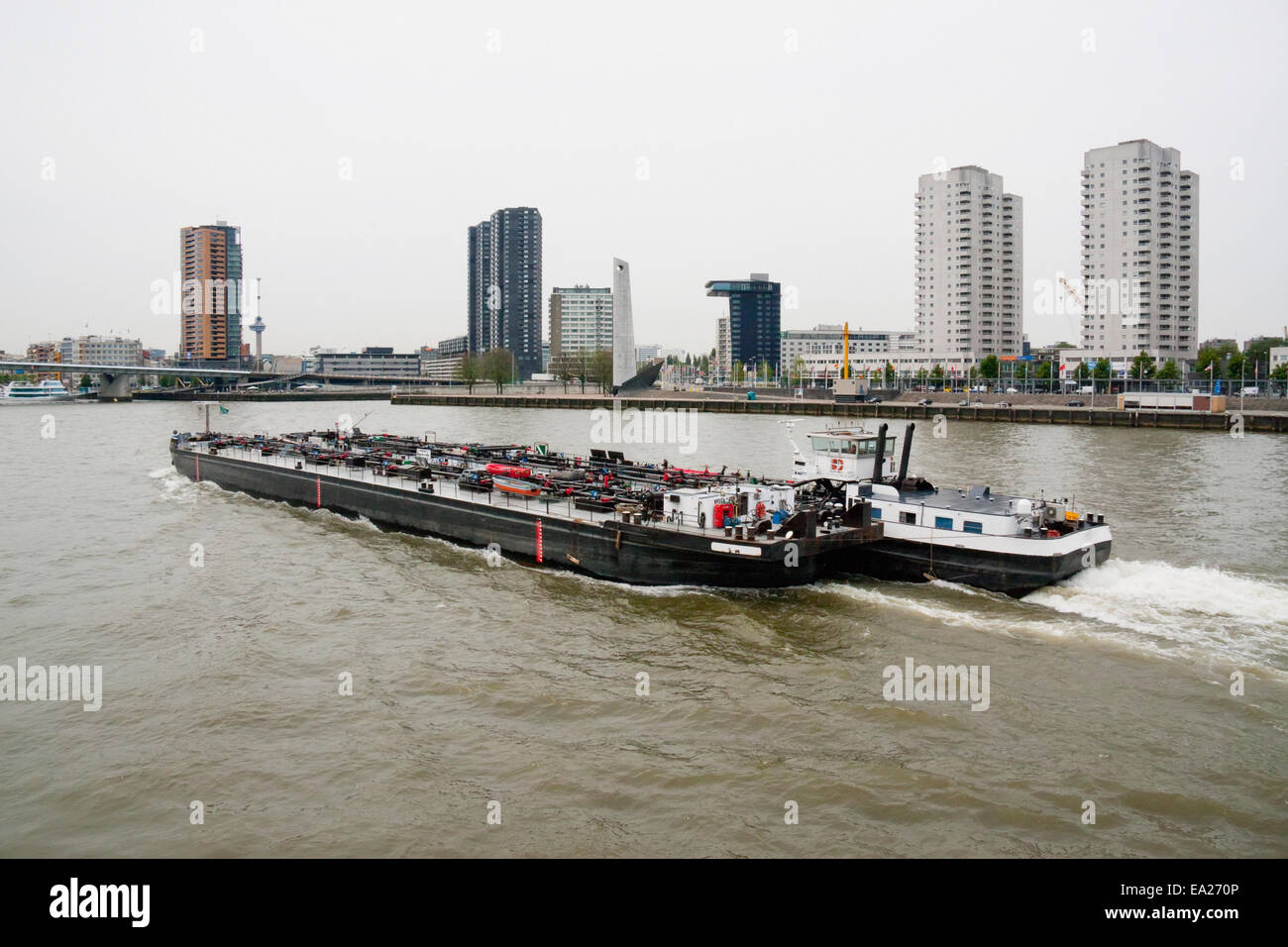 Oil barge hi-res stock photography and images - Alamy
