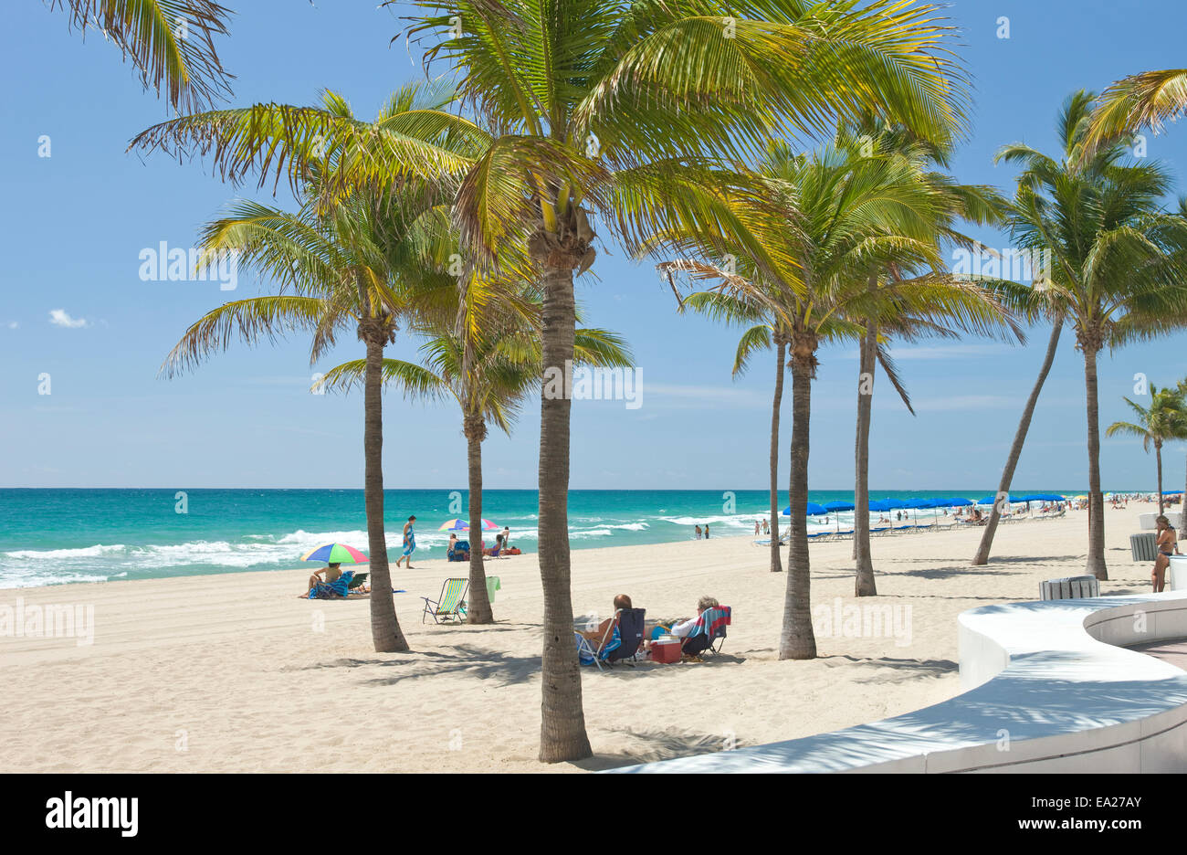Wave wall promenade fort lauderdale hi-res stock photography and images ...