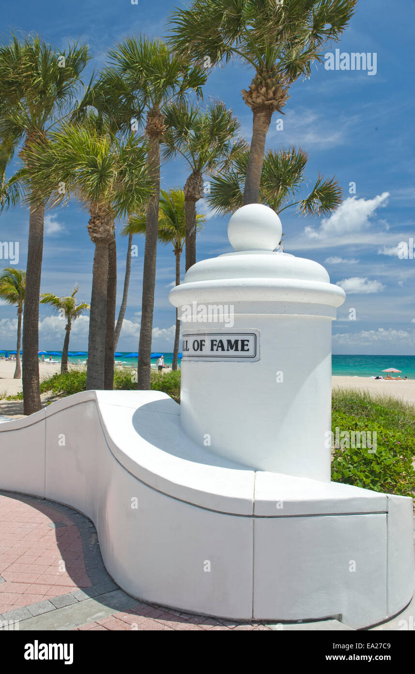 BEACH ENTRANCE WAVE WALL PROMENADE FORT LAUDERDALE FLORIDA USA Stock ...