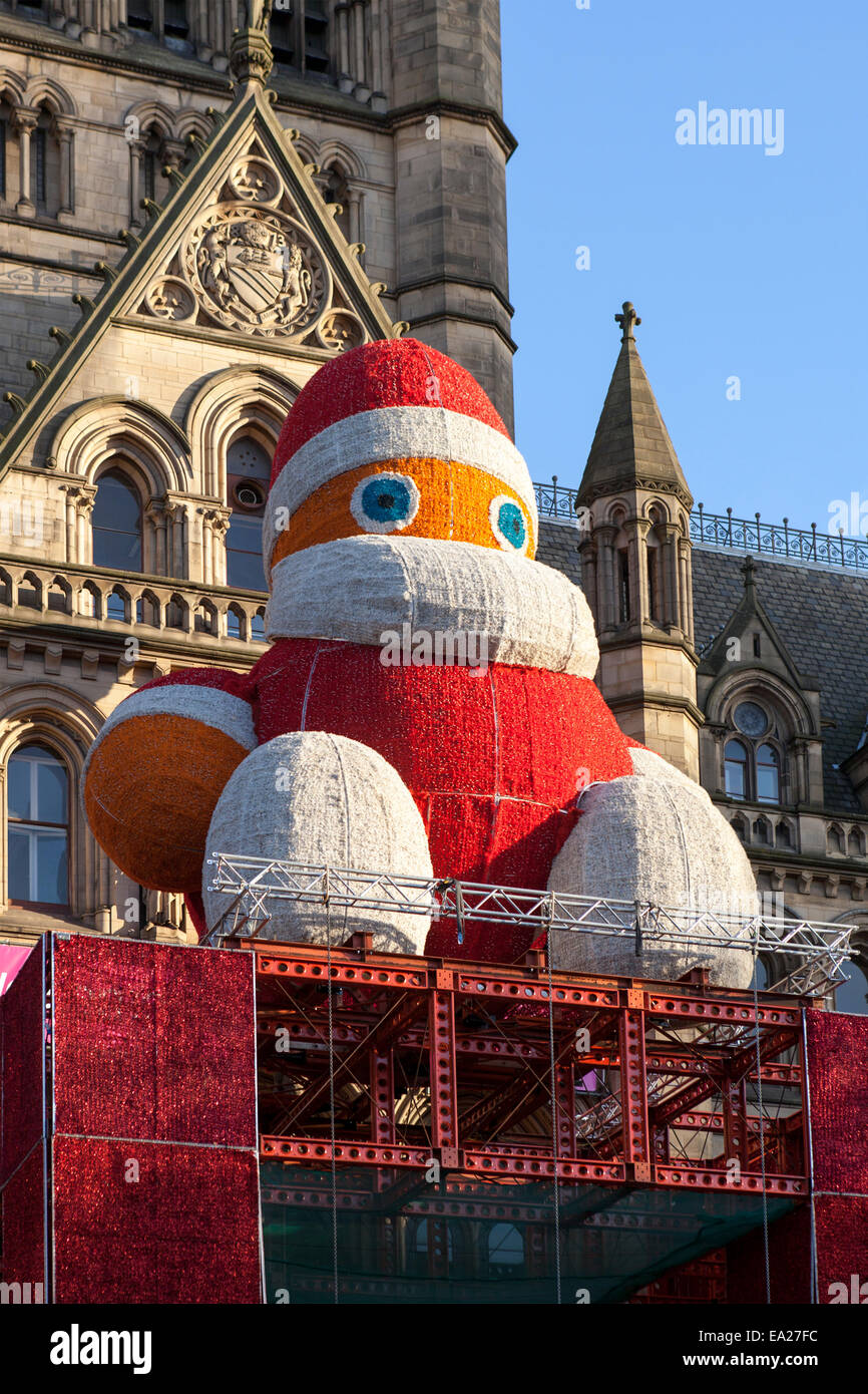Manchester, UK. 5th Nov, 2014. Giant Santa installed as the centrepiece ...