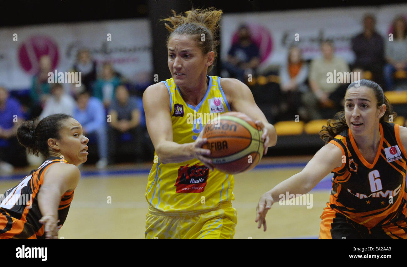 From left: Kristi Toliver of Yekaterinburg, Laia Palau of USK Praha and ...