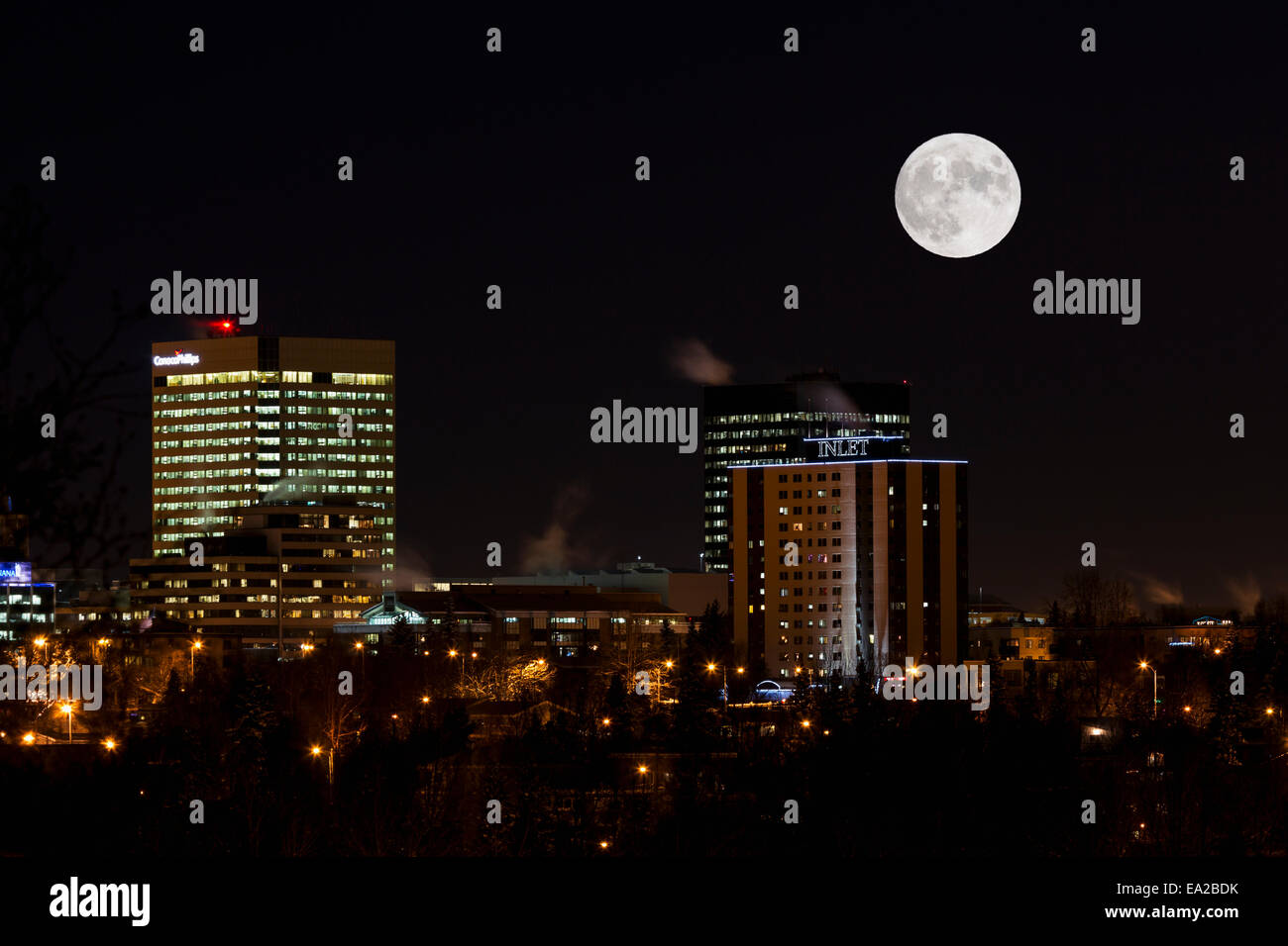 Skyline view anchorage alaska night hi-res stock photography and images ...