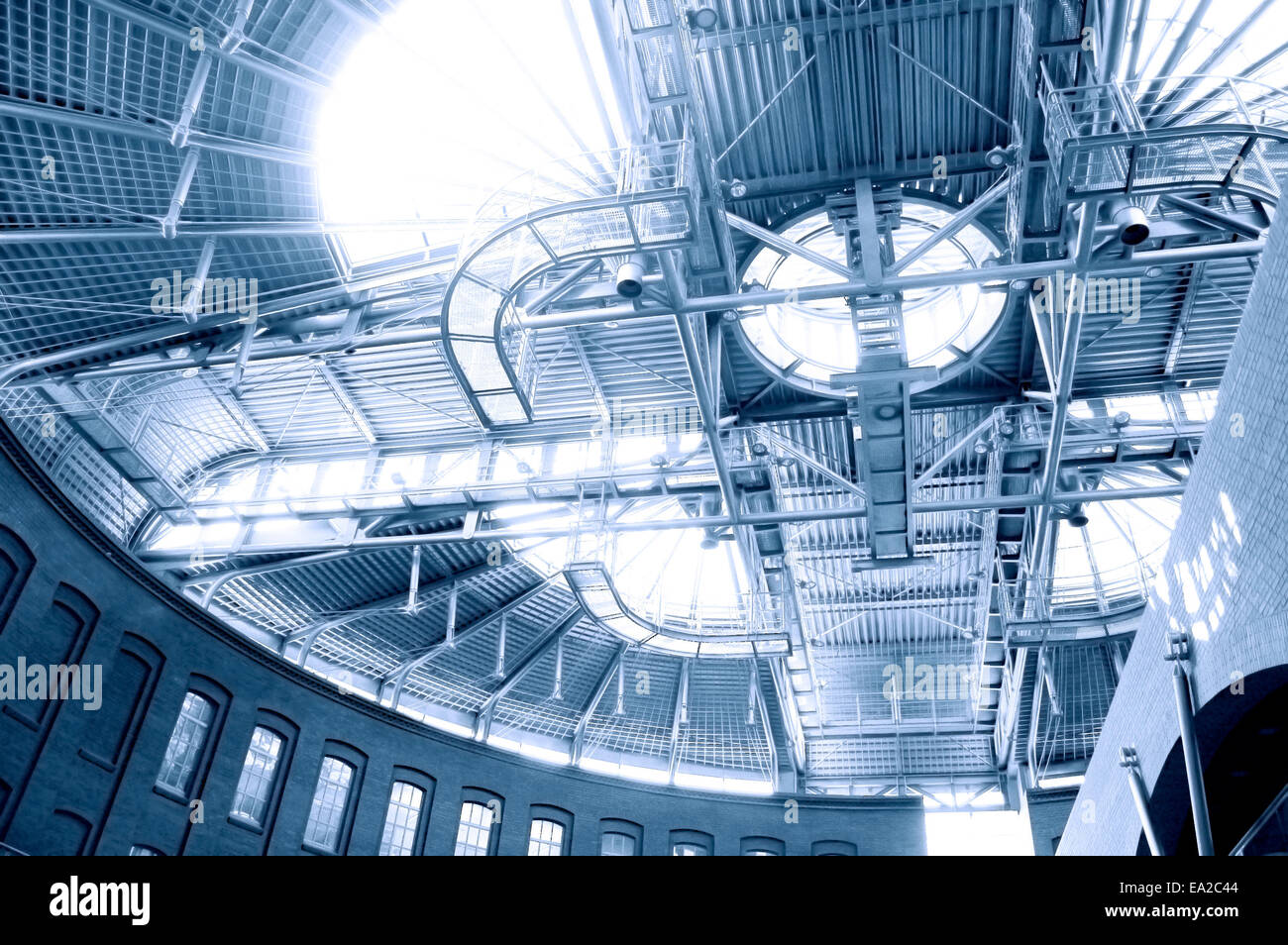 Steel roof trusses hi-res stock photography and images - Alamy