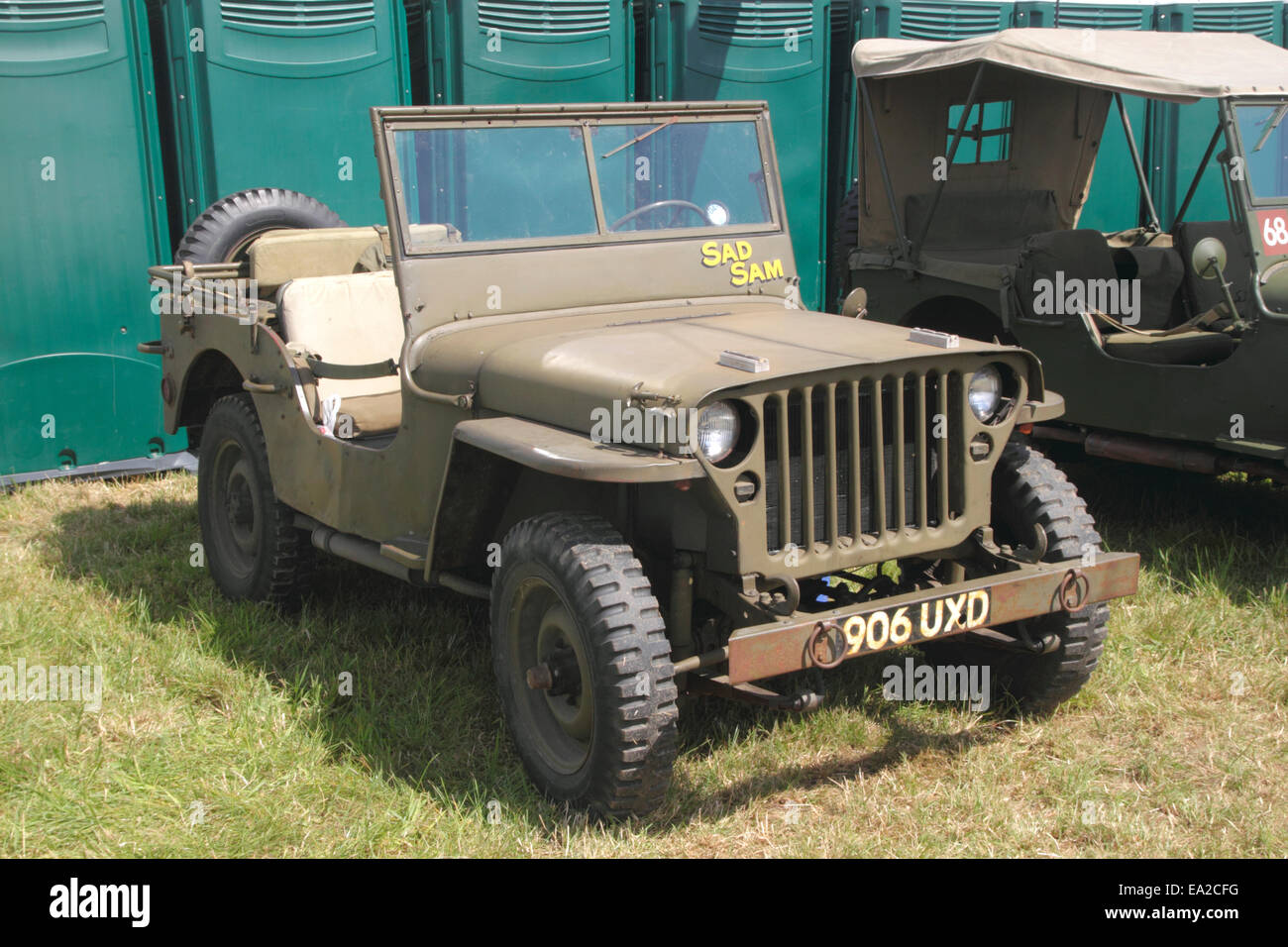 1944 willys jeep white waltham hi-res stock photography and images - Alamy