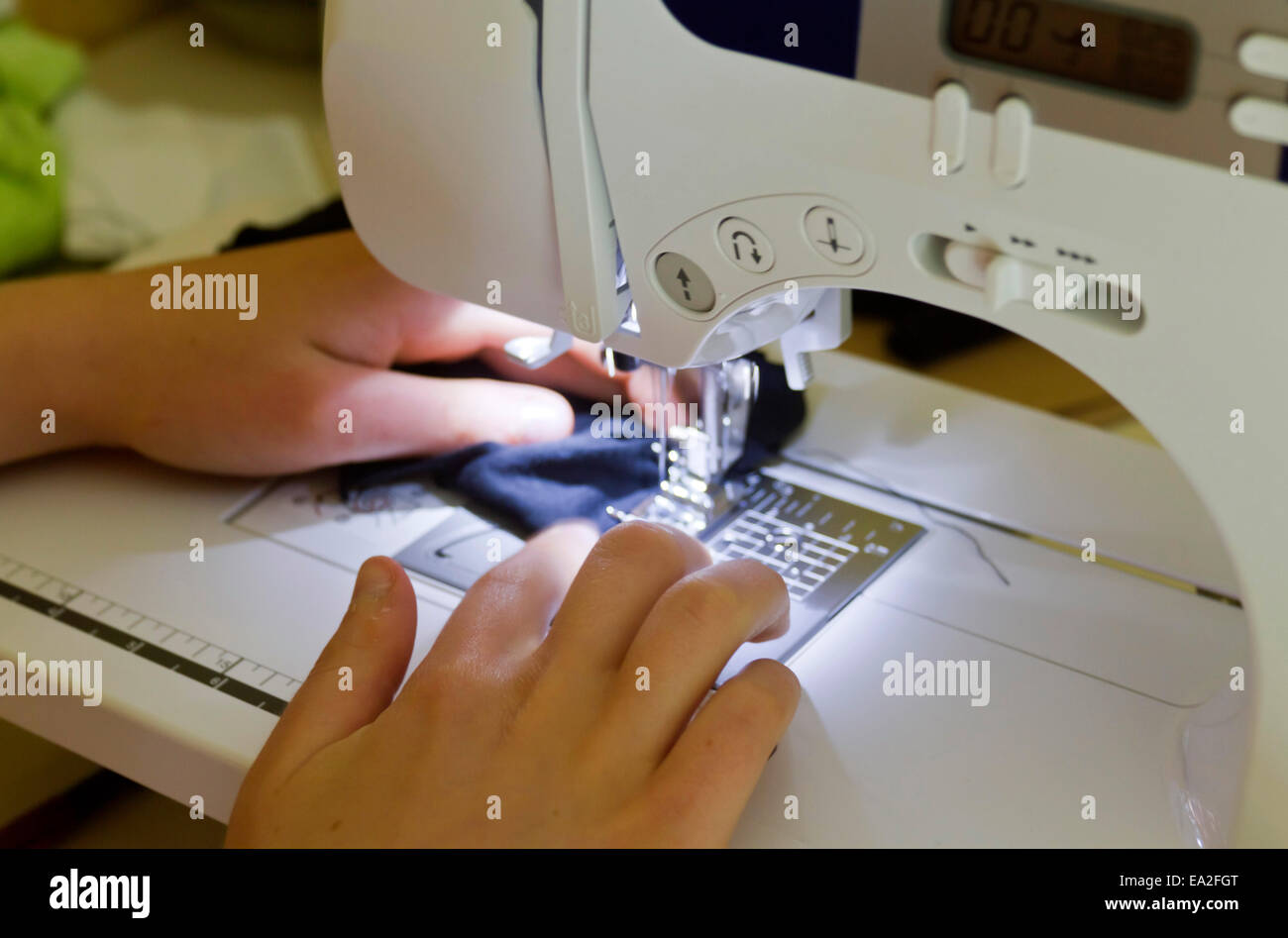 The sewing machine to sew hi-res stock photography and images - Alamy