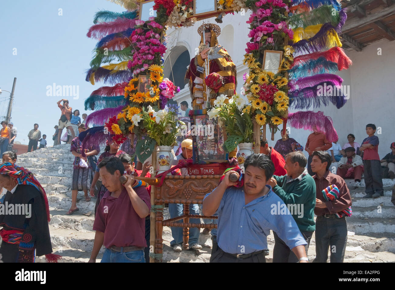 Mayan rituals santo tomas church hi-res stock photography and images ...