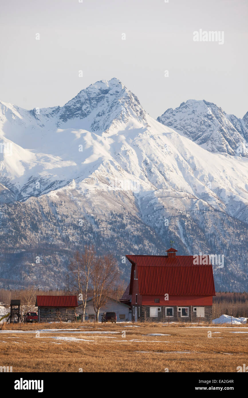 Barn,Alaska,Mountain,Matanuska Valley,matanuska farm Stock Photo - Alamy