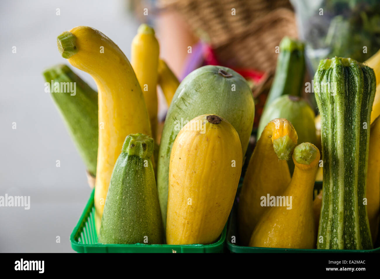 Variety of squash in a basket at a farmers market Stock Photo - Alamy