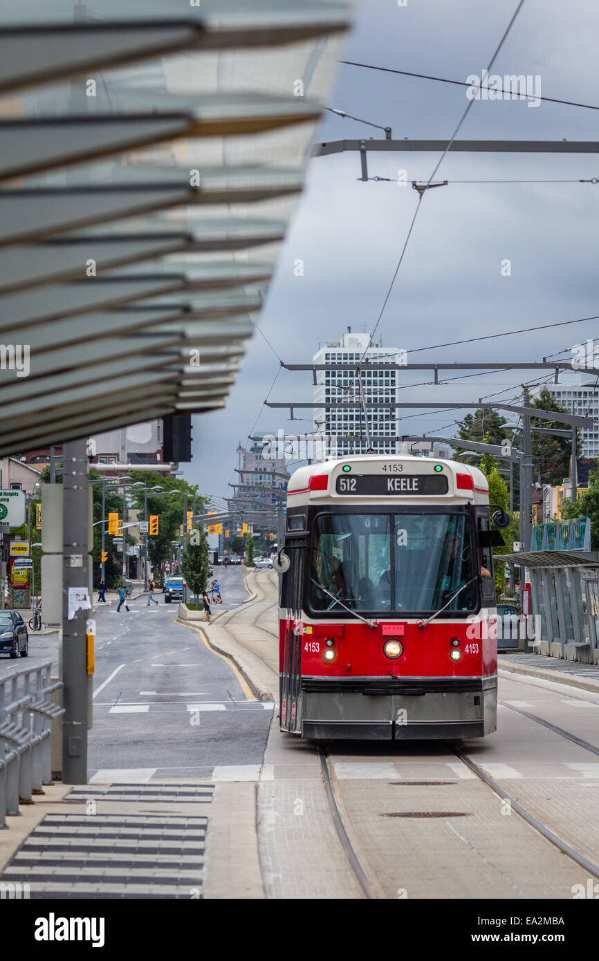 Downtown toronto streetcar hi-res stock photography and images - Alamy