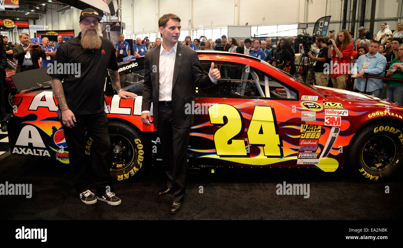 Las Vegas, Nevada, USA. 5th November, 2014. NASCAR driver Jeff Gordon(R ...