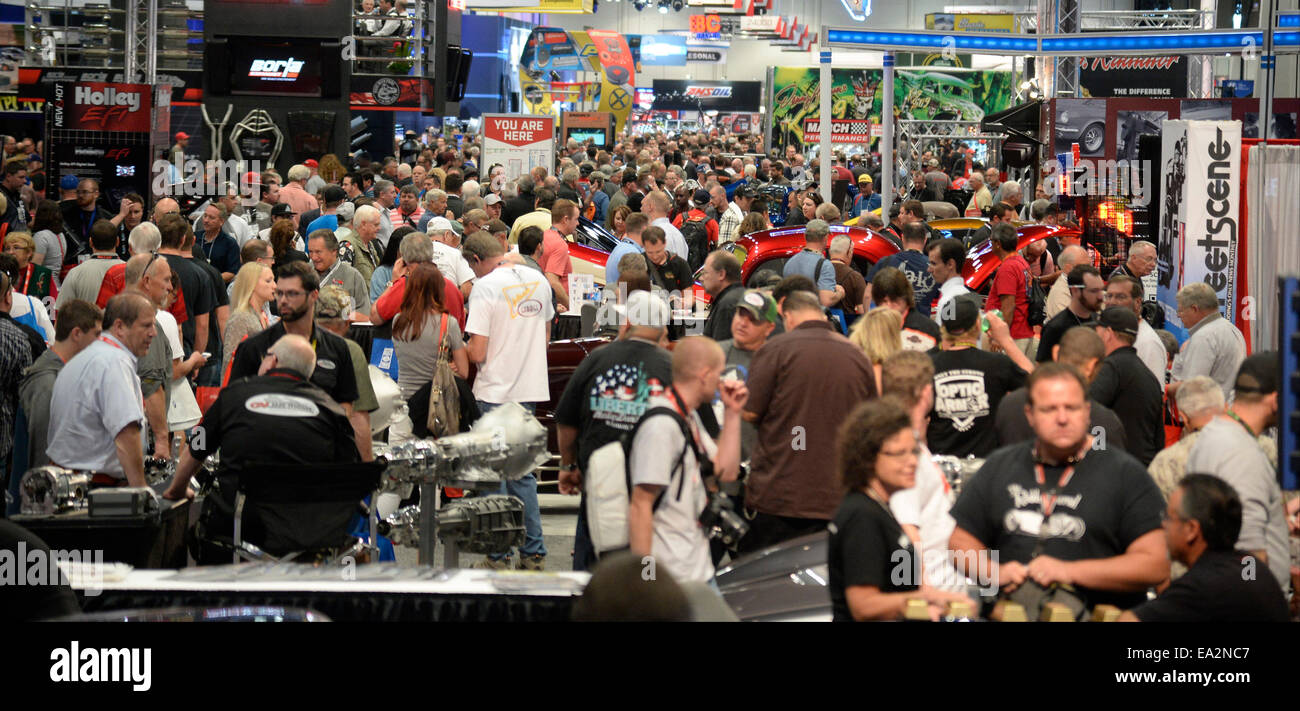 Las Vegas, Nevada, USA. 5th November, 2014. A estimated crowd of ...