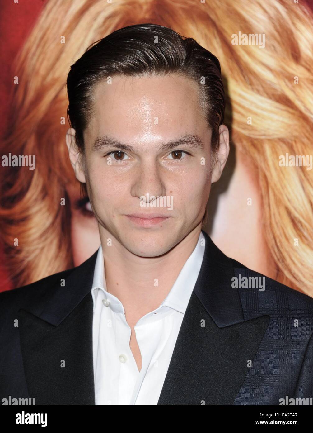 Los Angeles, CA, USA. 5th Nov, 2014. Mark Young at arrivals for HBO's ...