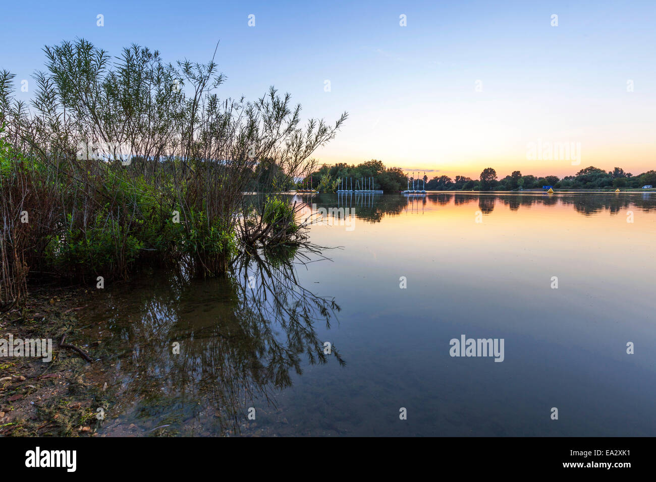 Bray lake berkshire hi-res stock photography and images - Alamy