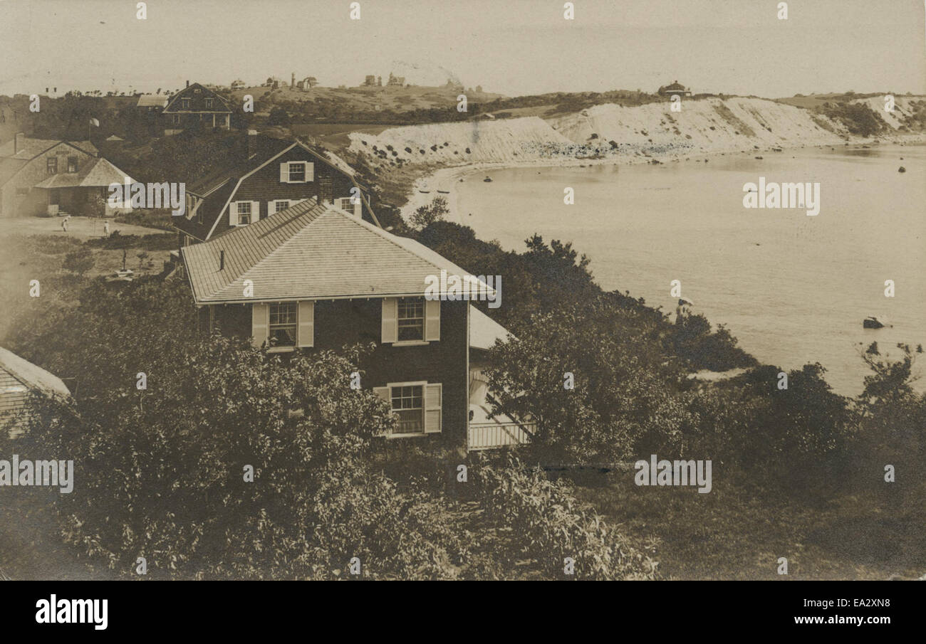 This photograph features Manomet Beach, located along the Massachusetts ...