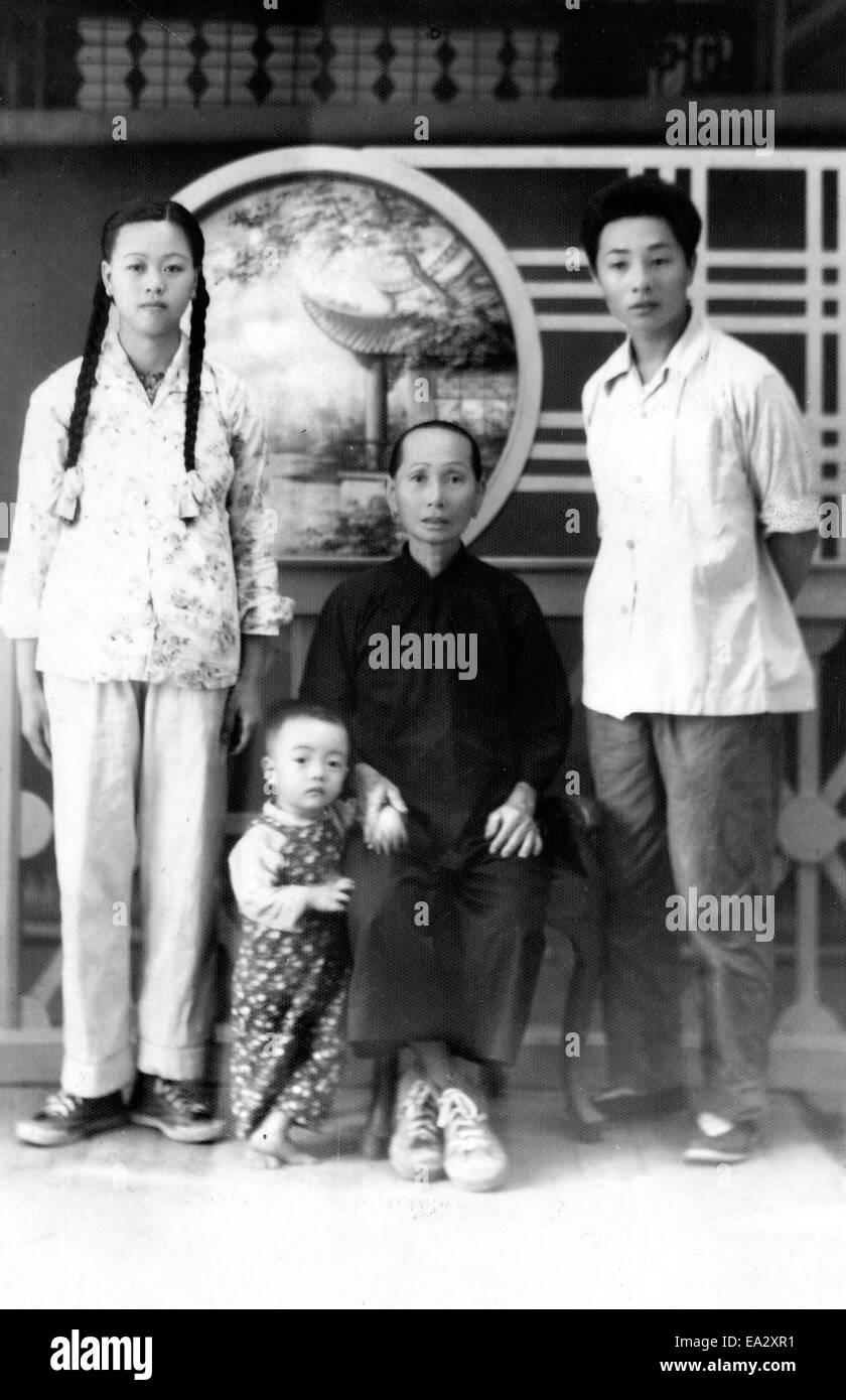 Ancient Chinese Family Portrait