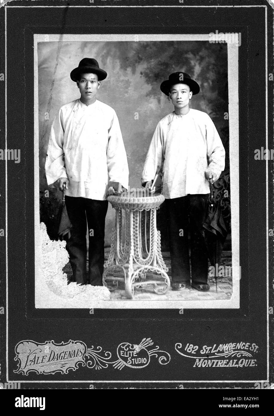 Vintage photo of chinese men hi-res stock photography and images - Alamy