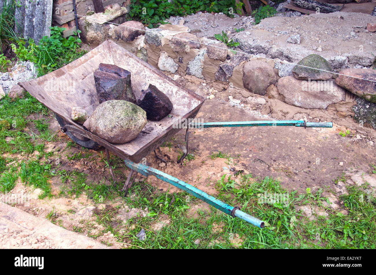 Old barrow rust hi-res stock photography and images - Alamy