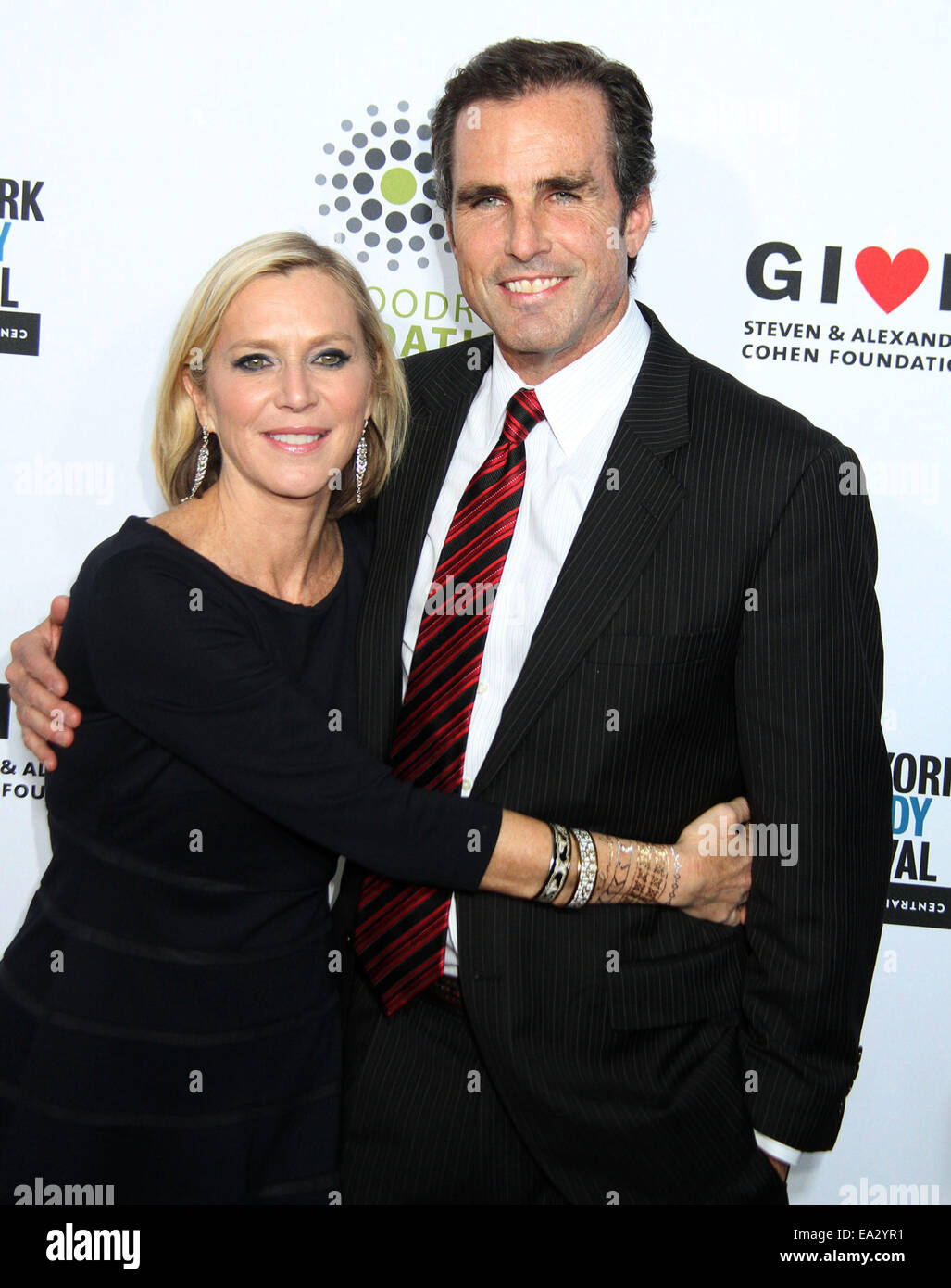 New York, USA. 5th Nov, 2014. BOB WOODRUFF and his wife LEE WOODRUFF ...
