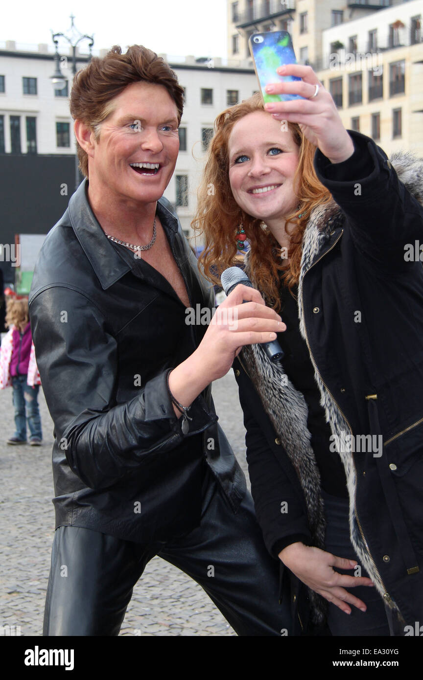 1989 david hasselhoff berlin wall hi-res stock photography and images ...