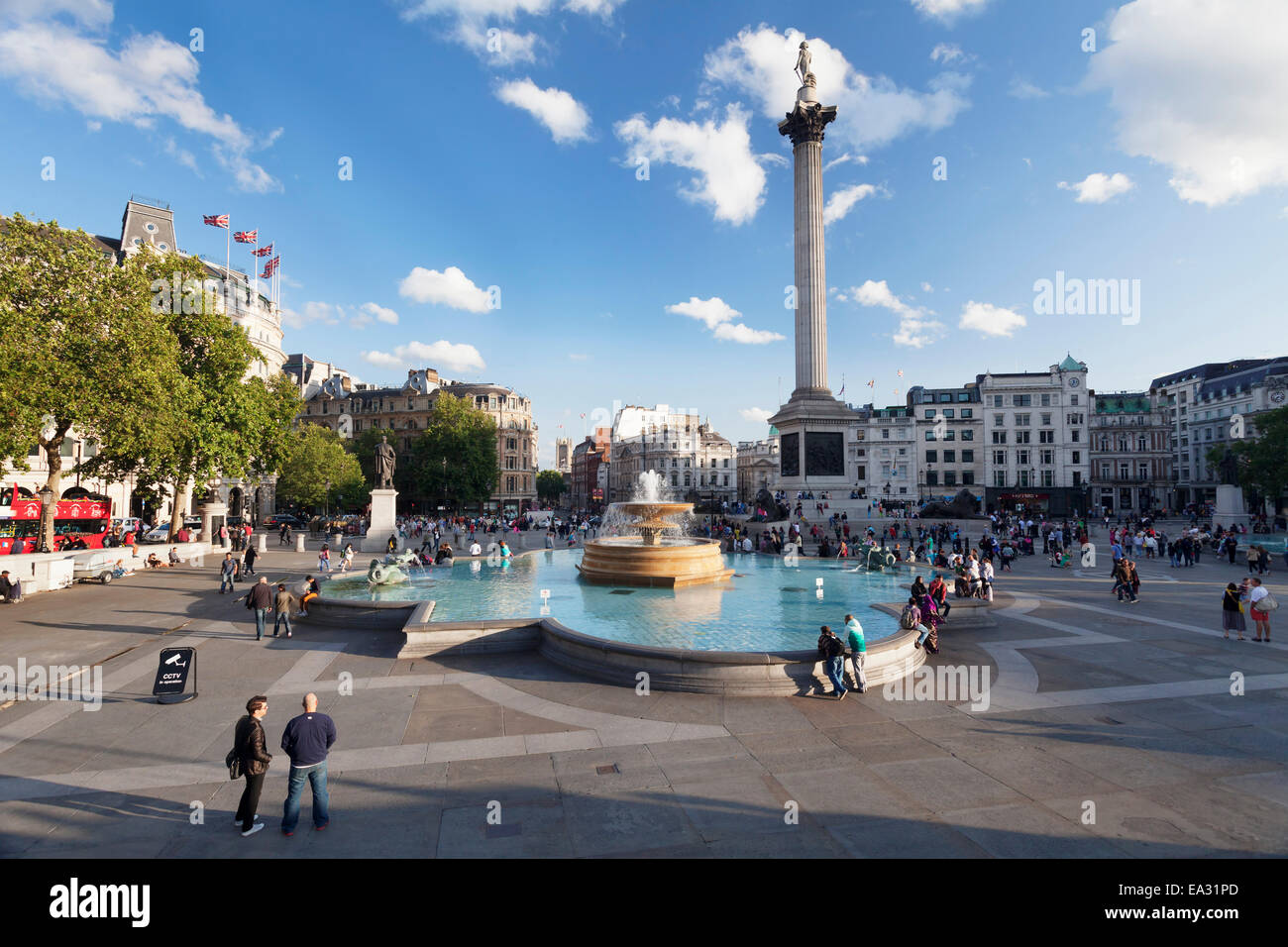 Nelsons column building hi-res stock photography and images - Alamy